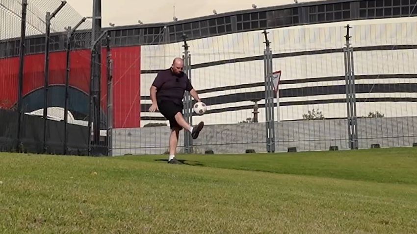 Újabb botrány a katari vb-n: Dekázás miatt tepertek le egy szurkolót ... Újabb botrány a katari vb-n: Dekázás miatt tepertek le egy szurkolót ...