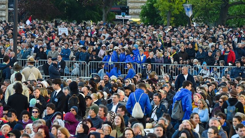 "Azt se tudom, mit adhatok vacsorára a három gyermekeknek" - mindenki ...