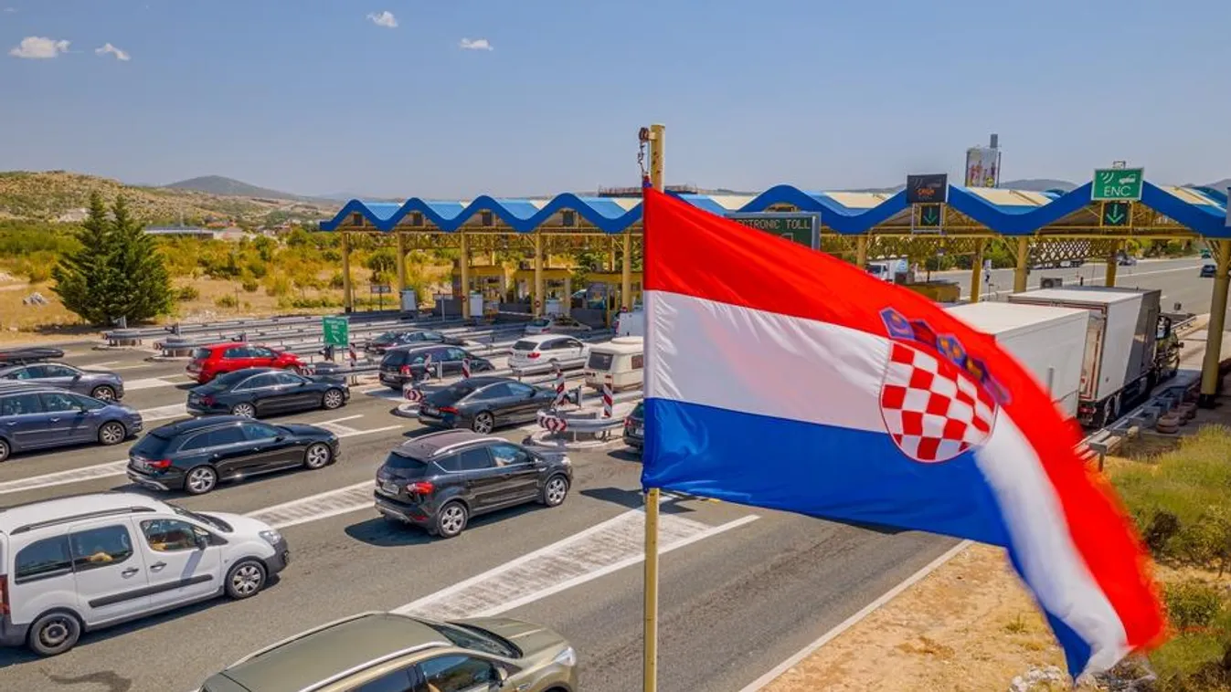 Rossz hír az Adriárai utazóknak: ennyivel emelkednek a horvát ...