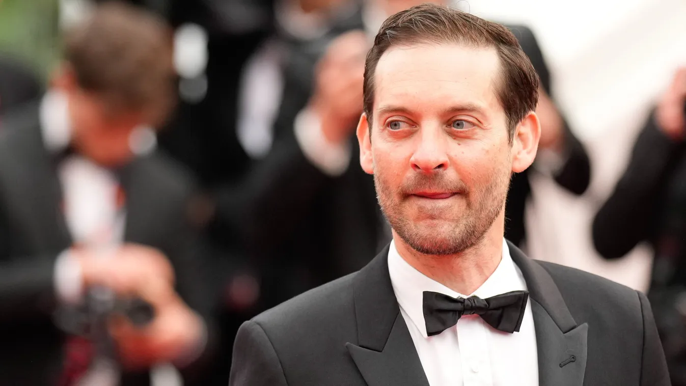 Tobey Maguire 50 lett, de már évek óta nyugdíjasként él