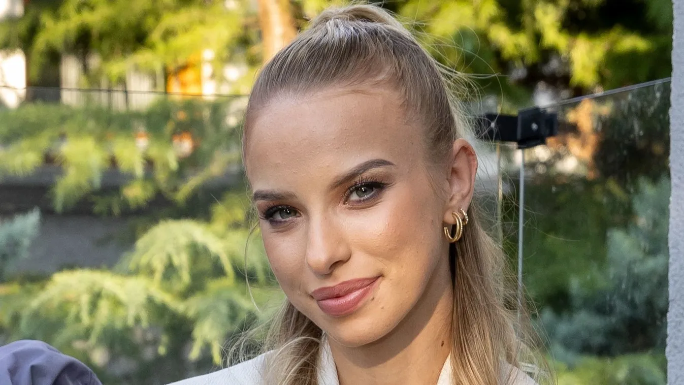 Zsigmond Angi titkos exe nem hagyja magát