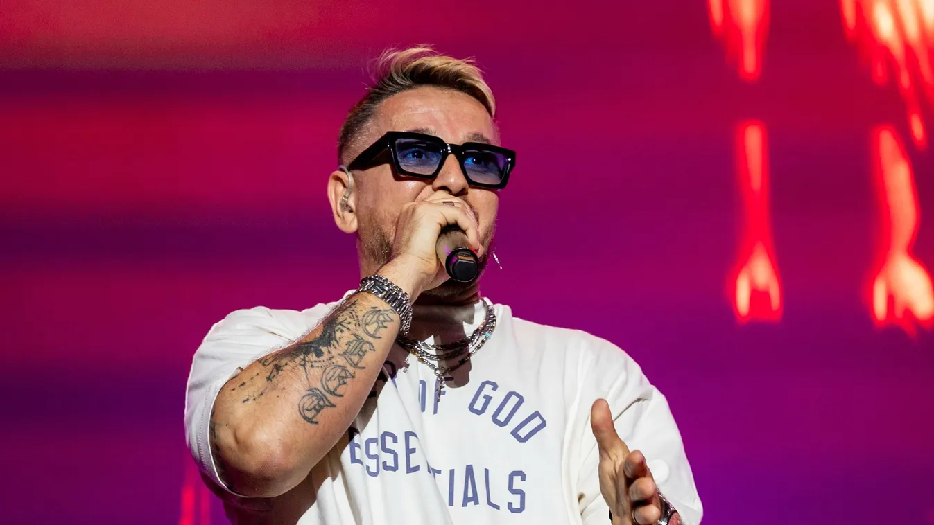 Véget ért Majka Adidas bojkottja? –400 ezres dzsekiben feszít a rapper