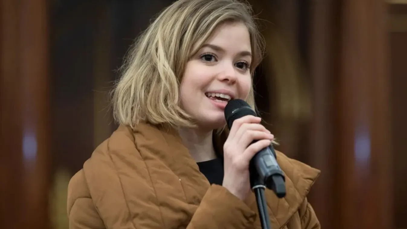 Nagy Bogi végleg elhagyta az országot?