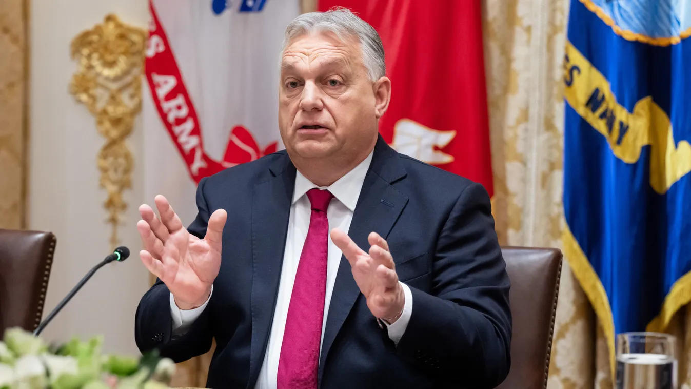 Titokzatos karkötővel a kezén jelent meg Orbán Viktor a Fehér Házban