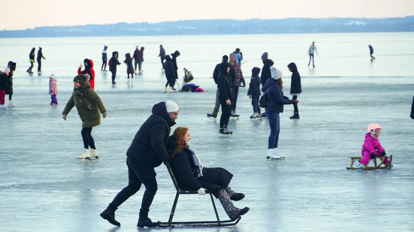Jeges Balaton - látványos fotókon a befagyott tó