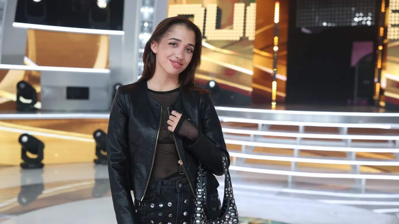 Végre rászánta magát? Schóbert Lara a plasztikai sebésznél bukkant fel!