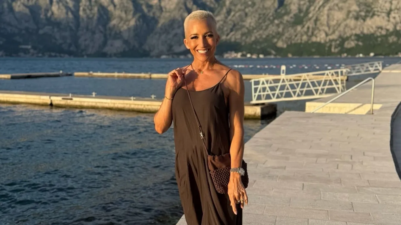 Bikiniben pompáznak a sztárok, Rubint Réka viszi a prímet