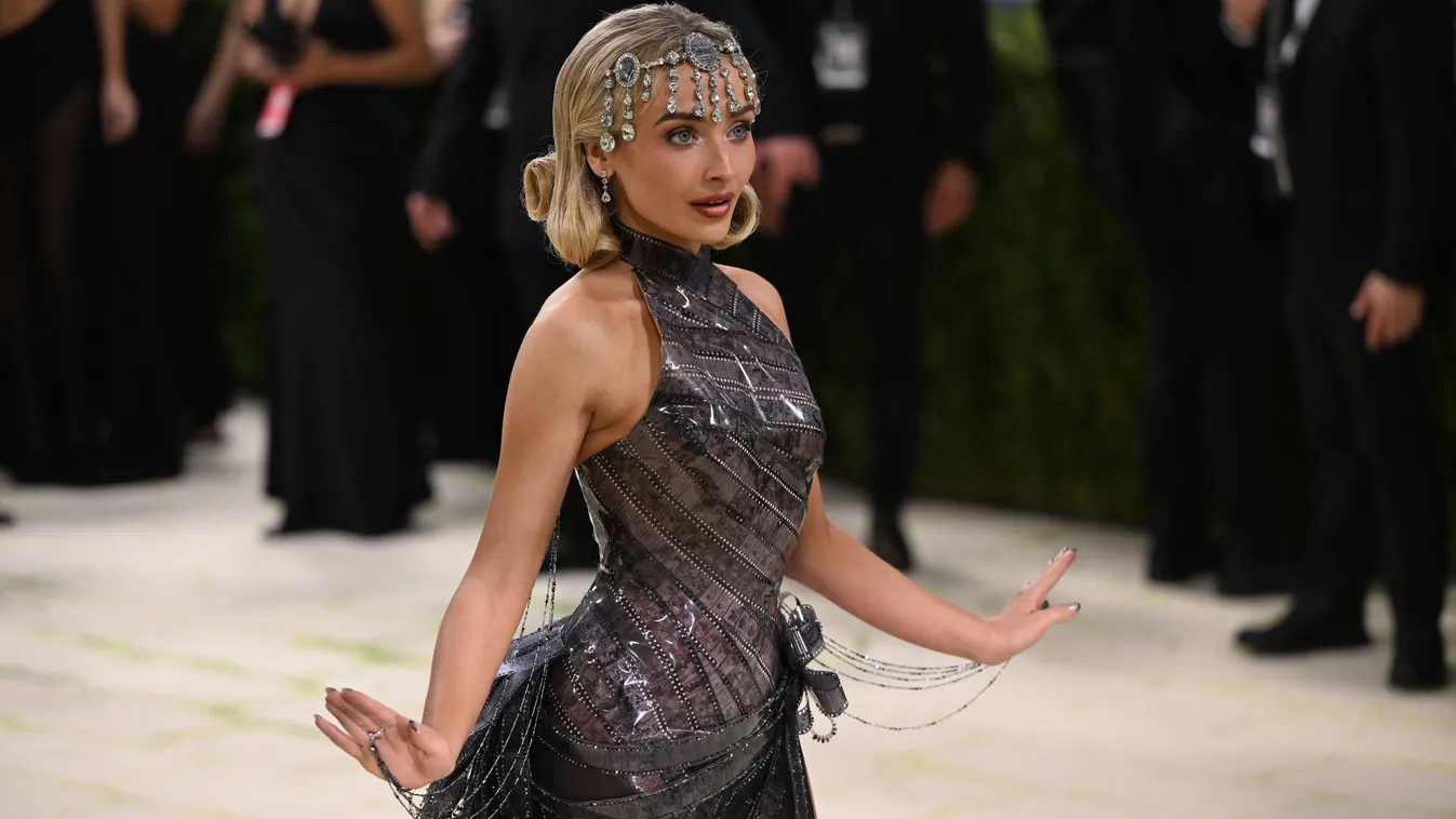 Sabrina Carpenter távoltartási végzést kért zaklatója ellen